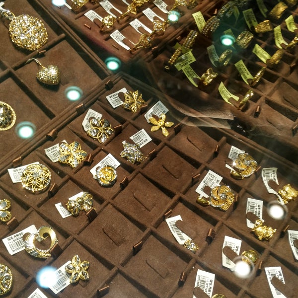 Habib Jewels PKNS - Jewelry Store