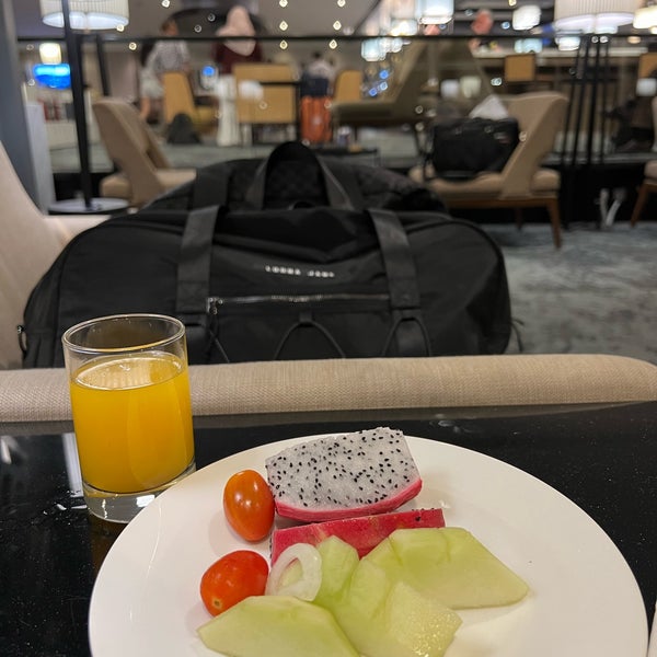 MAS Golden Lounge - Satellite - 138 tips