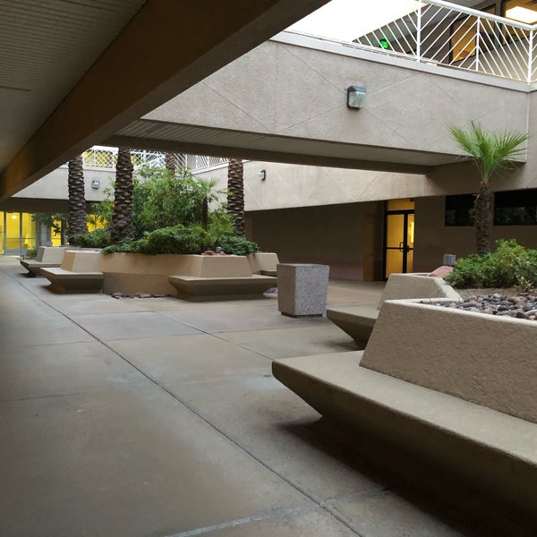 Henderson City Hall - 4 tips from 433 visitors