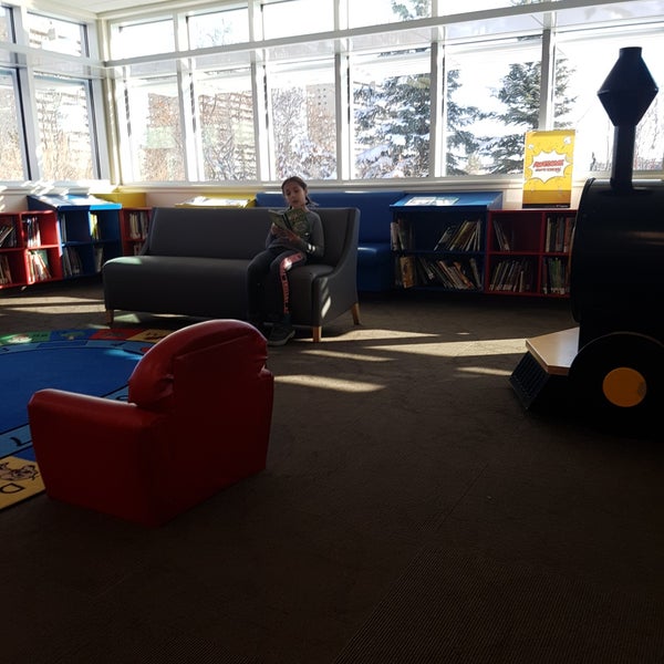 Lois Hole Library (EPL) - Library in Edmonton