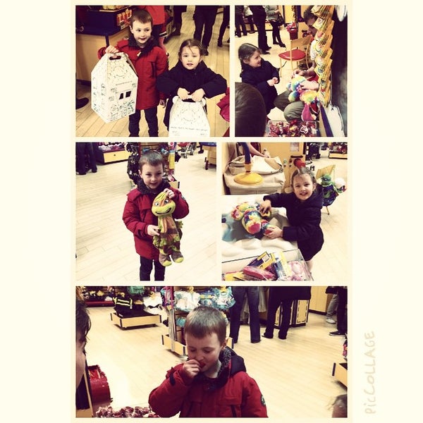 Build-A-Bear Workshop - Victoria Square - Victoria Square Shopping Centre