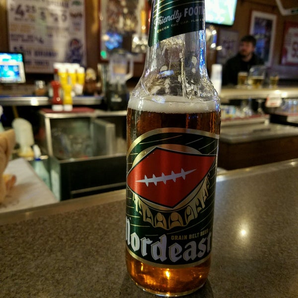 Photos at Howie's Bar - 10 tips from 395 visitors