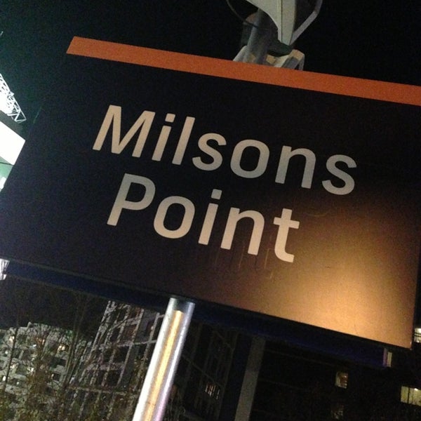 Photos at Milsons Point Station - Milsons Point, NSW