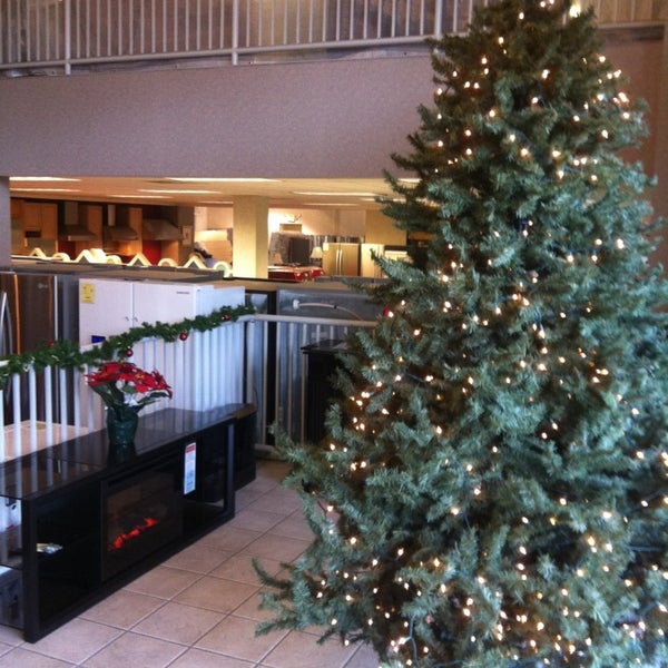 Goedeker's - 13850 Manchester Rd