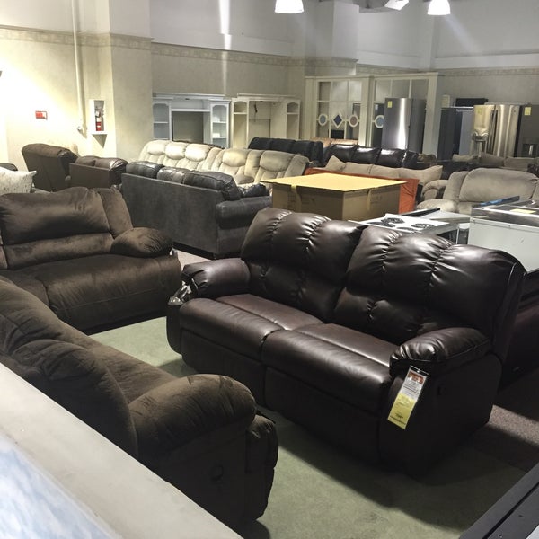 Goedeker's - 13850 Manchester Rd