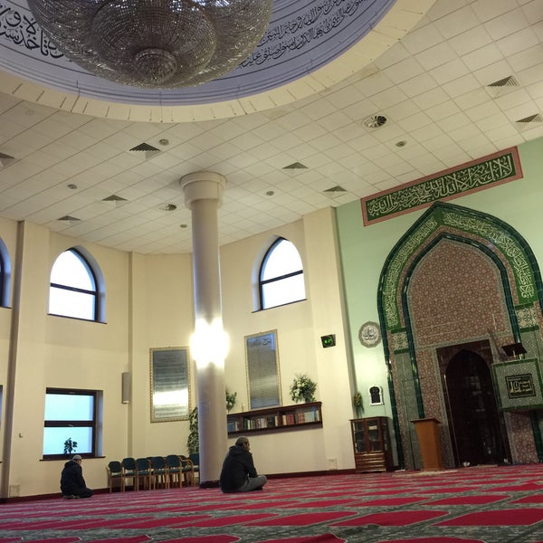 Hounslow Jamia Mosque - 2 tips