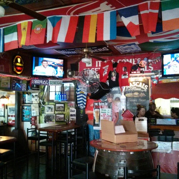 Rascals Restaurant and Bar - Claremont - 2 MEYER STREET, Claremont