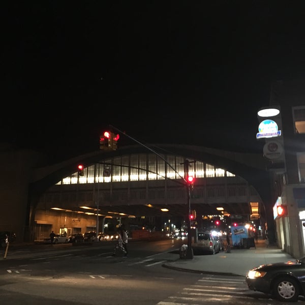 Photos at MTA Subway - 4th Ave/9th St (F/G/R) - Metro Station in Gowanus