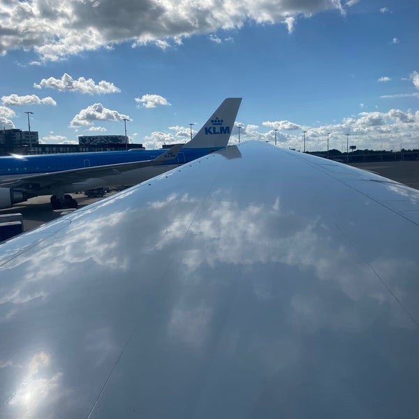 Gate G5 - Concourse G