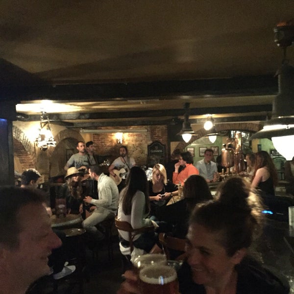 Paddy's Irish Bar - Bar in Nice