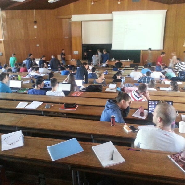 BME St épület - College Technology Building in Budapest