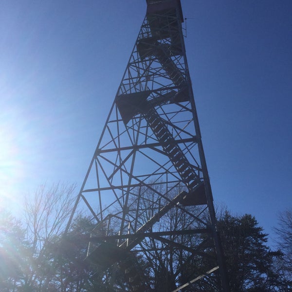 Ash Cave Lookout Tower - Monument