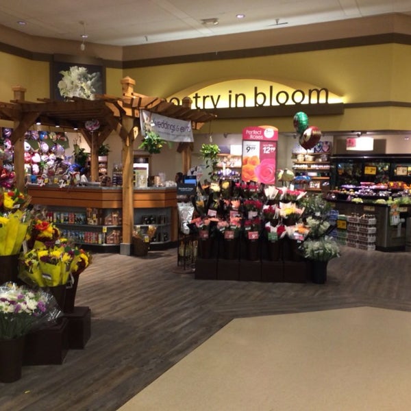 Safeway Bonnie Doon - Grocery Store in Edmonton