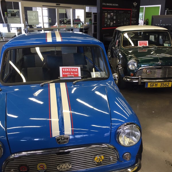 Towne MINI - 8240 Main St