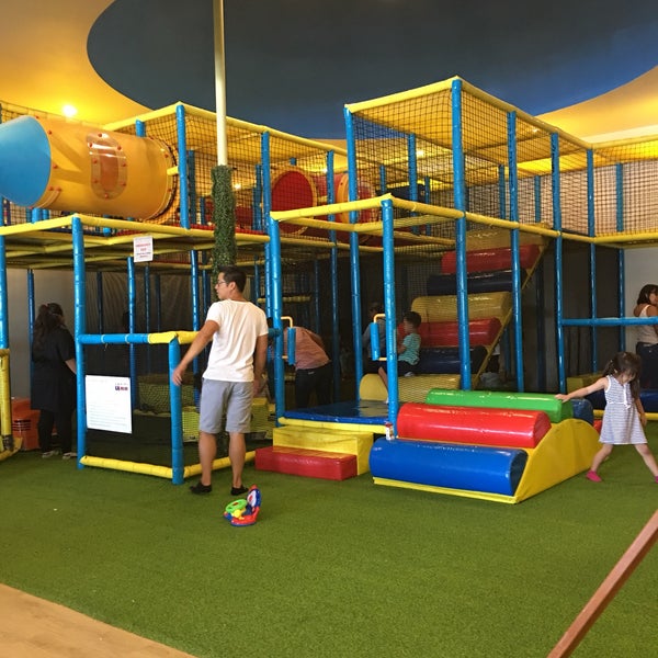 Photos at Twinkle Twinkle Kids Cafe - Playground in Palos Verdes Peninsula