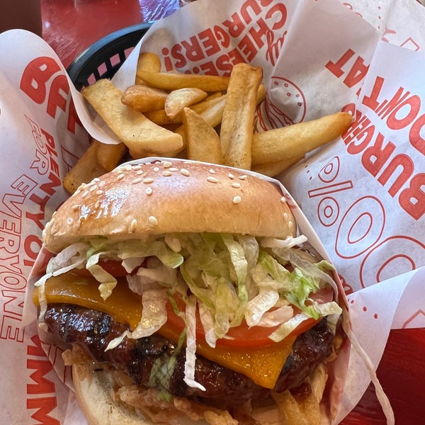 Monster Burger Red Robin