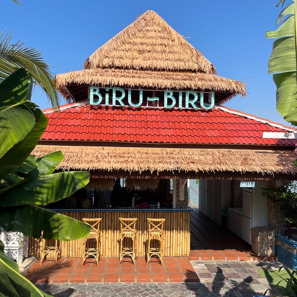 Biru Biru On The Island - 25 visitors