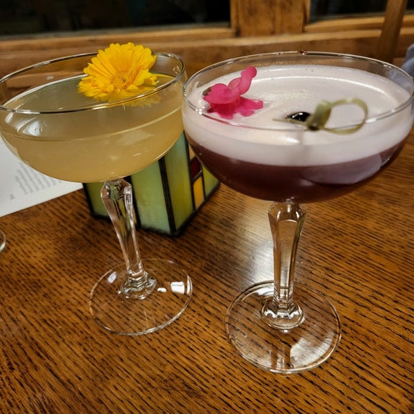 The Historic Mono Inn - 55620 Hwy 395