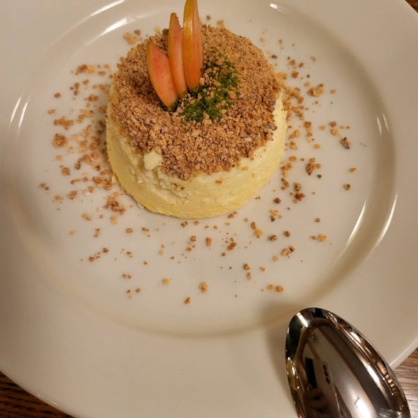 The Historic Mono Inn - 55620 Hwy 395