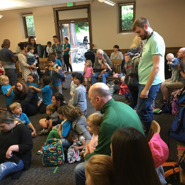 Photos at Seattle Public Library - Queen Anne - West Queen Anne - 4 ...