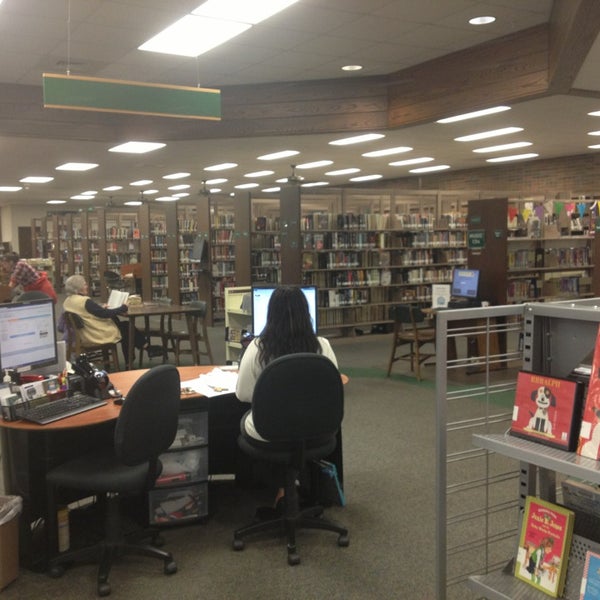 Brentwood Branch Library - Library in Southeast Springfield
