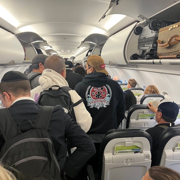 Gate B44 - Newark Airport and Port Newark - 7 tips from 1150 visitors