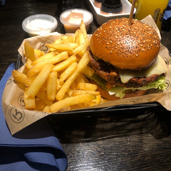 Red Iron Burgers - Uxbridge, Greater London