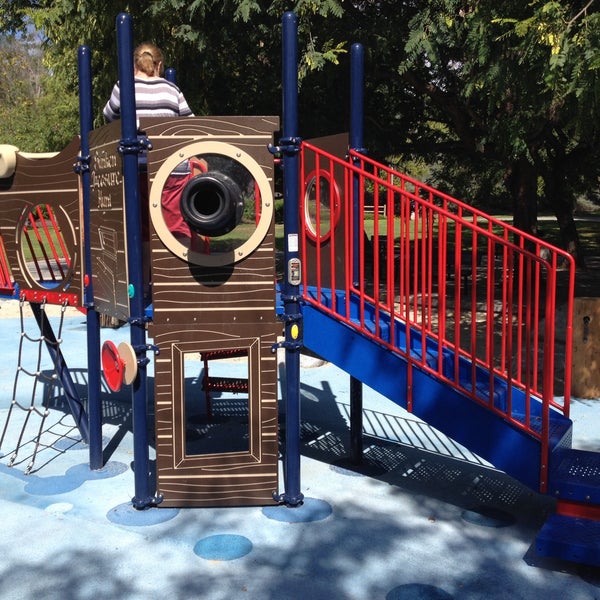 Pinecrest Park - 2 tips from 54 visitors