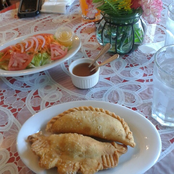 Empanada's Place - Empanada Restaurant in Los Angeles