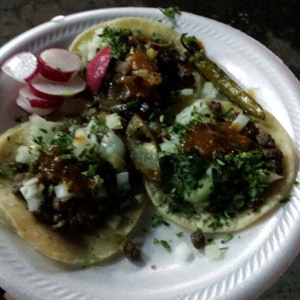 Tres Hermanos Taco Truck - Food Truck in Sacramento
