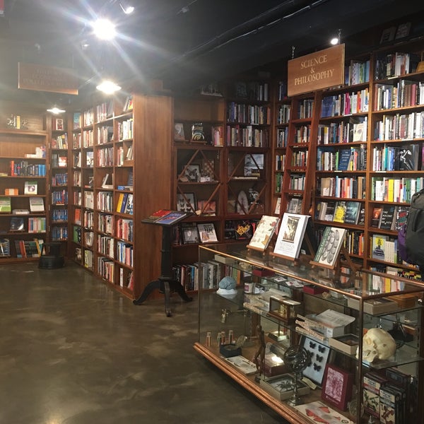 Embiggen Books (Now Closed) - Melbourne CBD - Melbourne, VIC