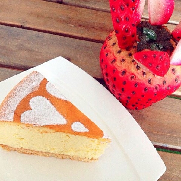 Shervone Cakes - Krystal Point