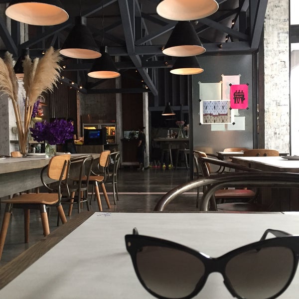 aLL Six To Twelve - Café