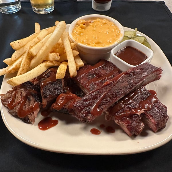 Fiorella's Jack Stack Barbecue - 127 tips