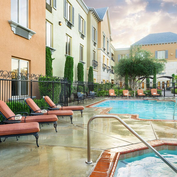 Ayres Hotel Seal Beach - Old Ranch - 25 tips from 524 visitors