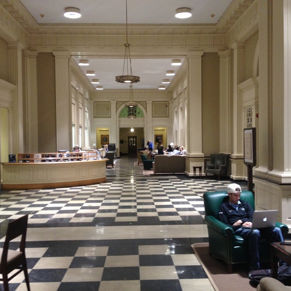 Baker-Berry Library - College Library in Hanover
