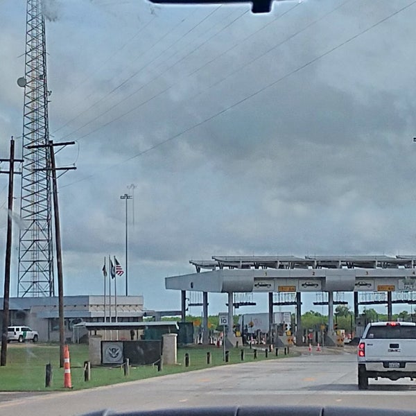 US Border Patrol Checkpoint - Encinal, TX