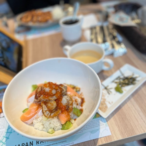 Japan Rail Cafe - Café in Financial District