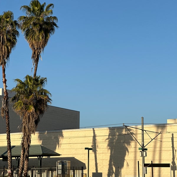 Metro Rail - Fillmore Station (A) - Light Rail Station