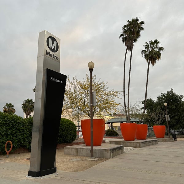 Metro Rail - Fillmore Station (A) - Light Rail Station