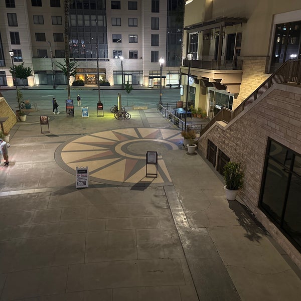 Paseo Colorado - Shopping Mall in Pasadena Civic Center District