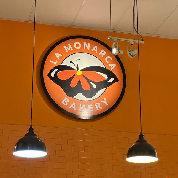 La Monarca Bakery - Bakery in Los Angeles