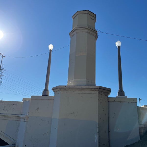 Glendale-Hyperion Bridge - Silver Lake - 2 tips