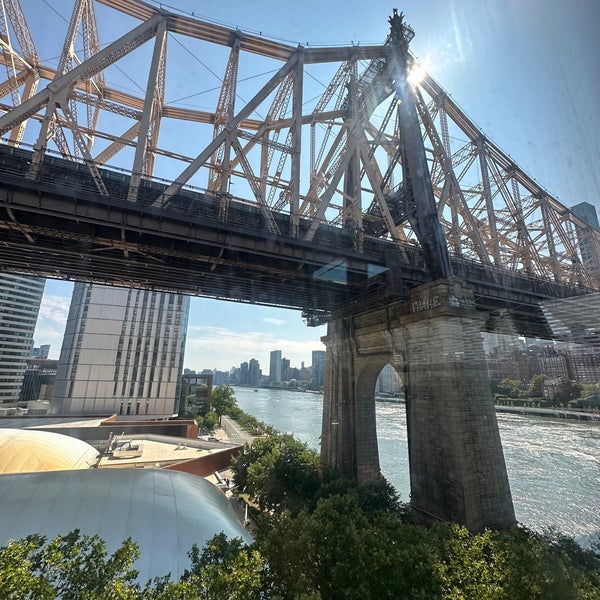 Roosevelt Island Bridge - Roosevelt Island Bridge