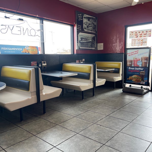 SONIC Drive In - 4 tips from 145 visitors