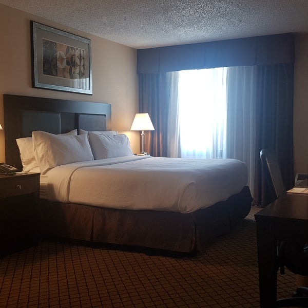 Holiday Inn Hasbrouck Heights-Meadowlands - 11 tips
