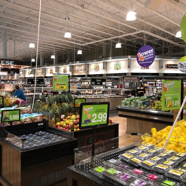 Harris Teeter - Supermarket in west of the Ashley