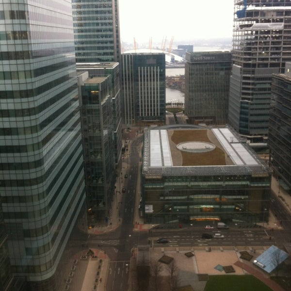 Canada Square - Plaza in Poplar