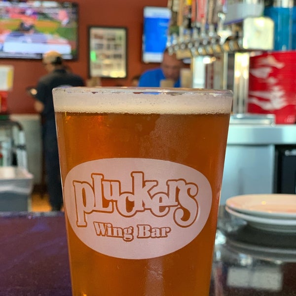 Pluckers Wing Bar - 105 tips from 3856 visitors