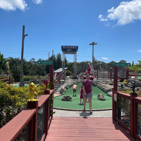 Adventure Mini Golf - Mini Golf Course